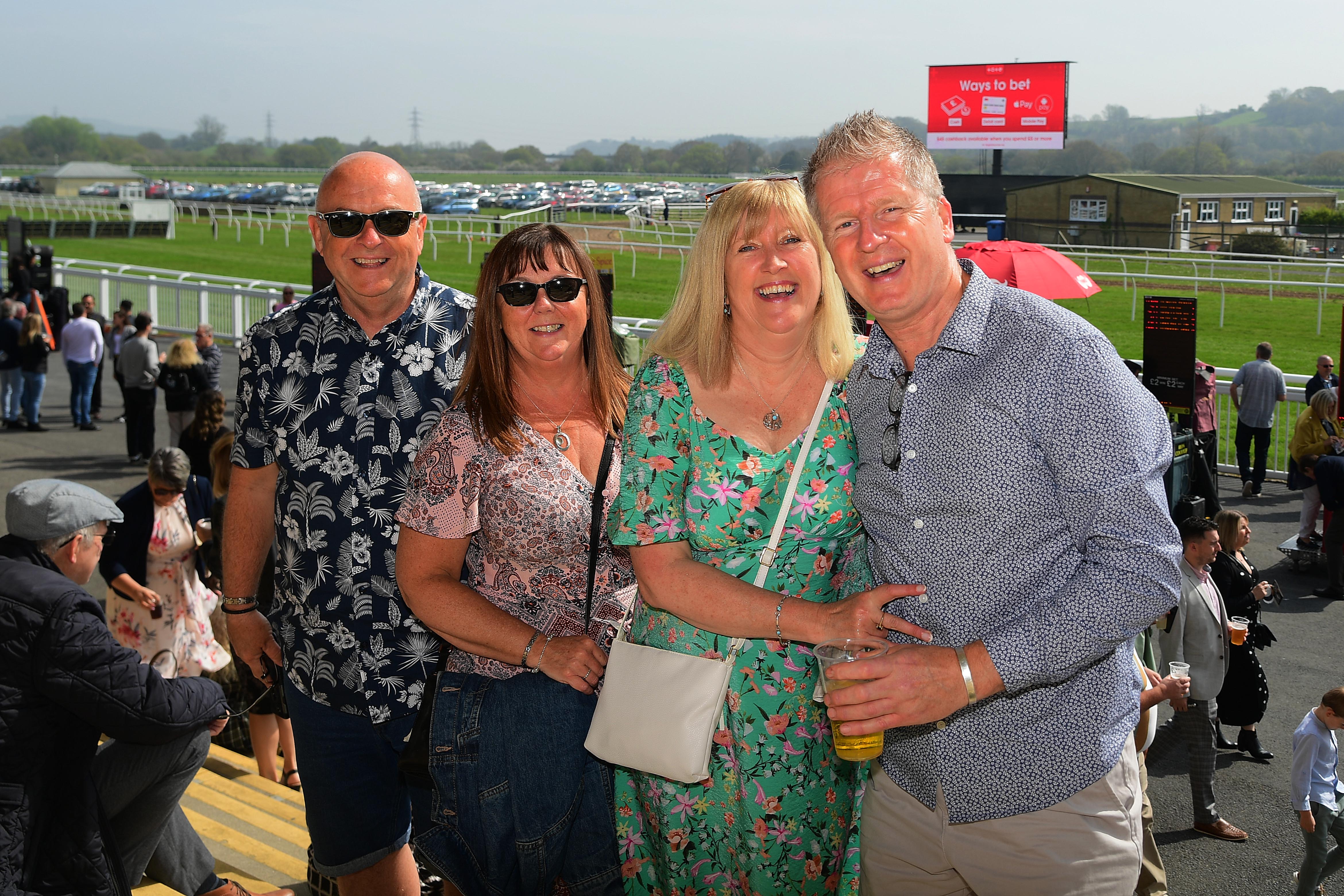 Dress Code | Newton Abbot Racecourse